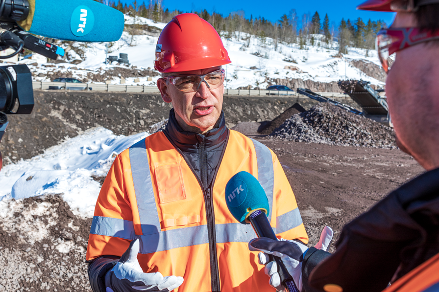 Artificial intelligence cuts emissions and costs of road projects - SINTEF