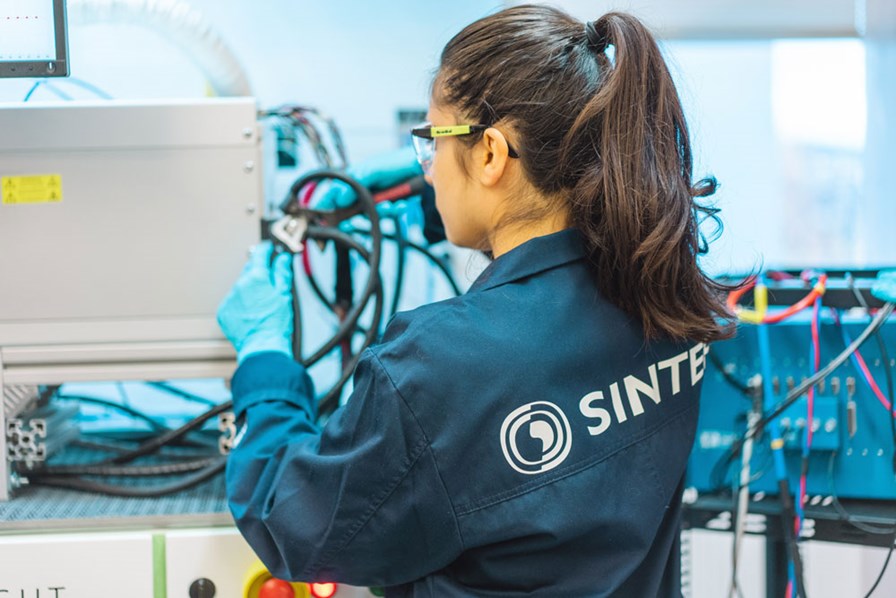 New materials and manufacturing process gives cheaper and greener ...