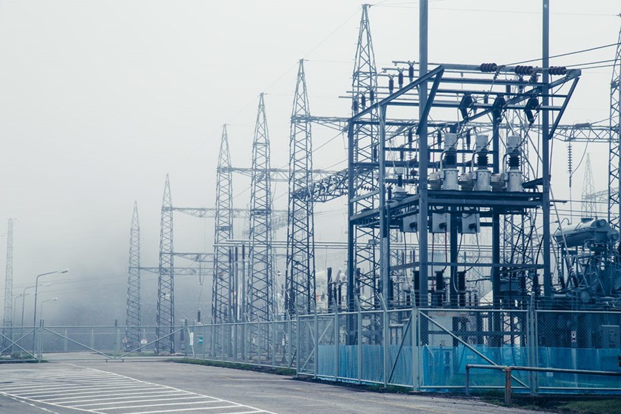 Gas monitoring of transformer oil - SINTEF